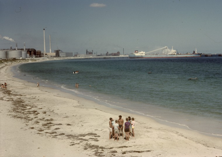 Alcoa Jetty, Naval Base. - JPG 93.3 KB