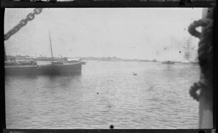 Vasse picnic, and voyage aboard RMS Mooltan. - JPG 66.6 KB