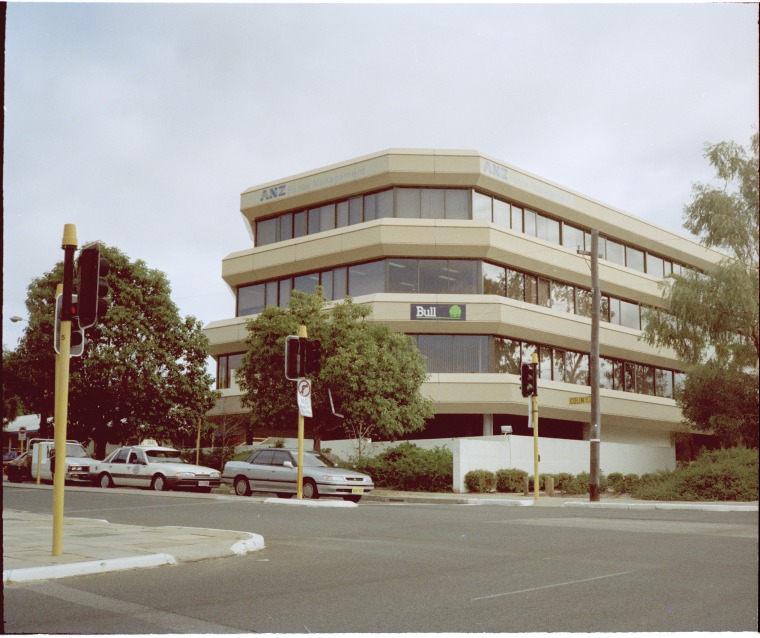 Colin Street, West Perth. - JPG 129.7 KB