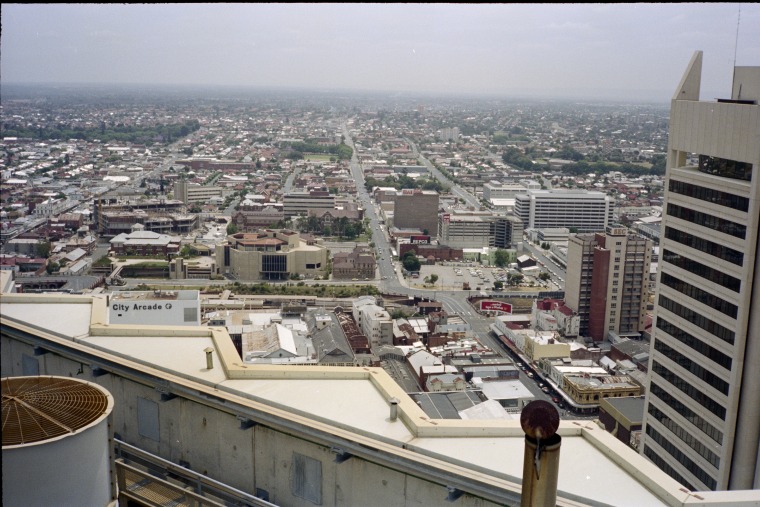 Perth from the 28th floor of Allendale Square, October 1982. - JPG 139.5 KB