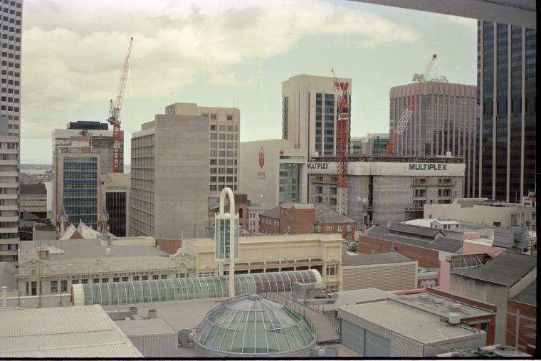 Perth skyline and views taken during 1985. - JPG 110.0 KB