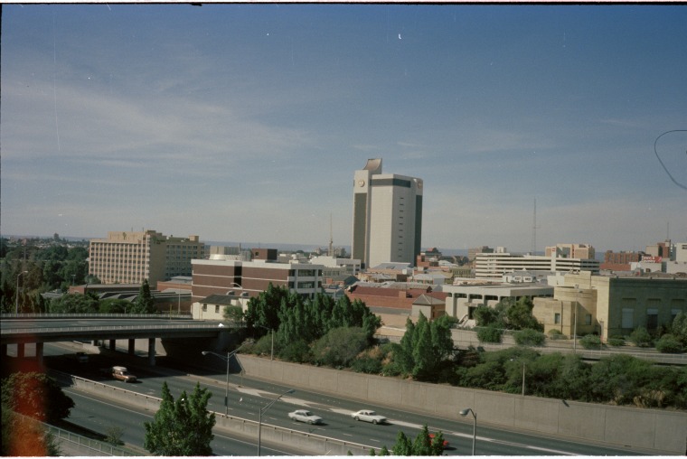 Perth skyline and views taken during 1985. - JPG 90.4 KB