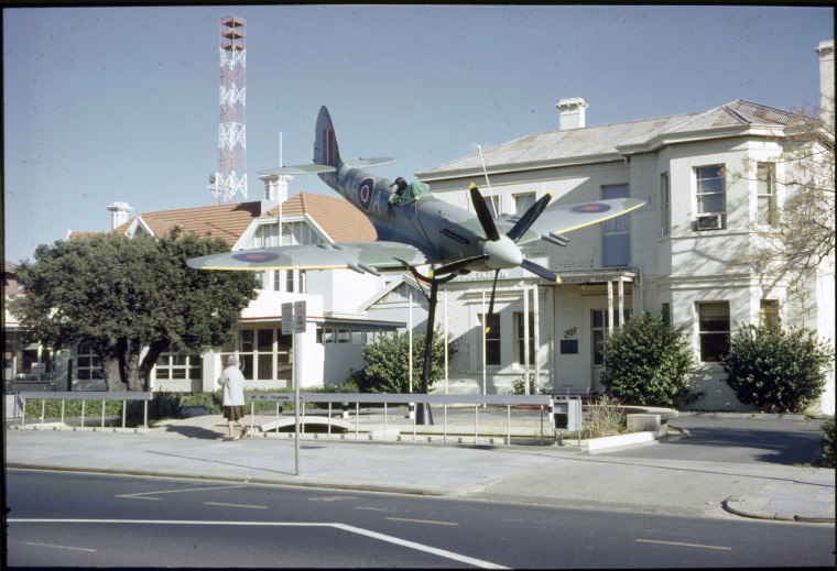 Spitfire PK481 in front of Air Force Memorial House, 207 Adelaide ...