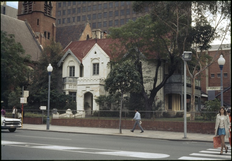 The Deanery, St Georges Terrace, Perth. - JPG 130.5 KB