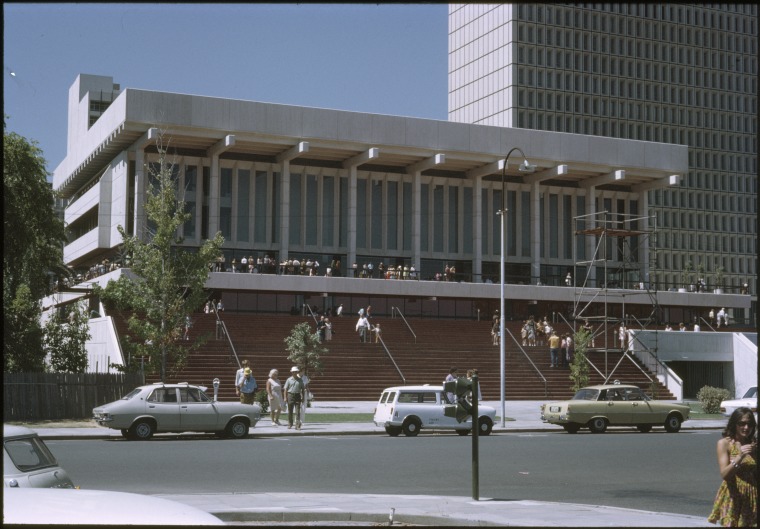 Perth Concert Hall opening day, 26 January 1973. - JPG 114.3 KB