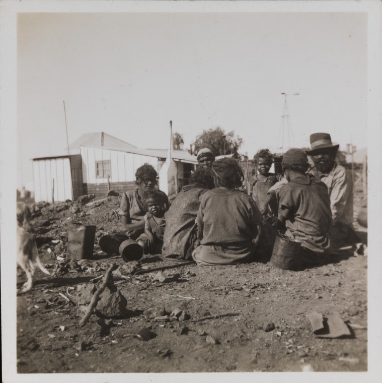 Aboriginal people on the outskirts of Laverton. - JPG 119.2 KB