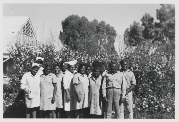 Matron Sadie Canning (nee Corner) with hospital staff, Leonora. - JPG ...