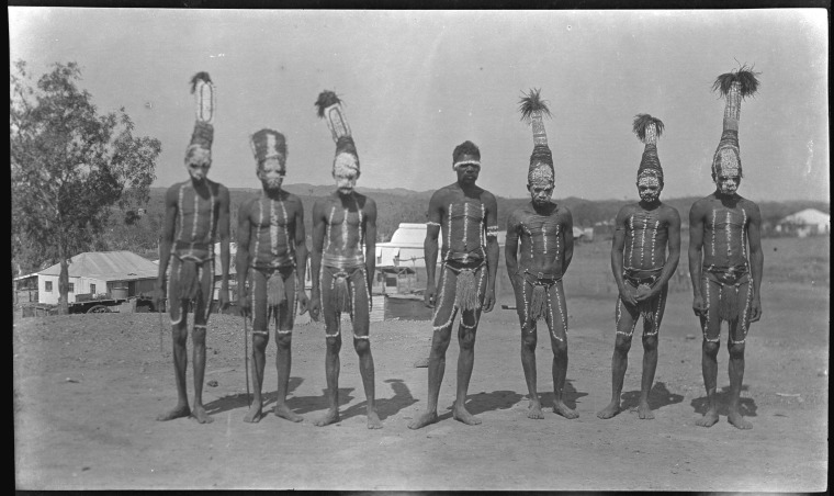 Aboriginal people in Port Hedland in traditional ceremonial dress ...