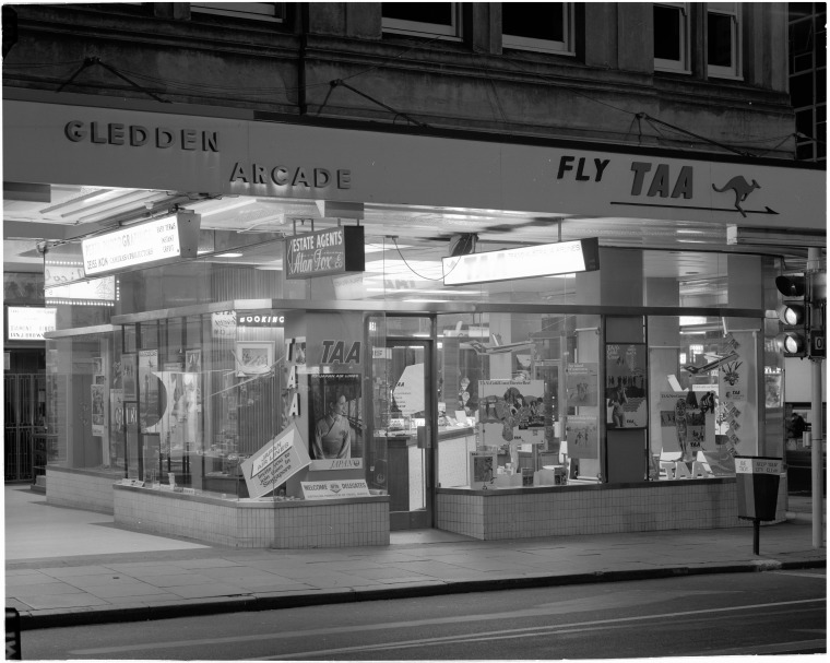 TAA offices in Gledden Arcade, Perth, July 1971. - JPG 115.6 KB