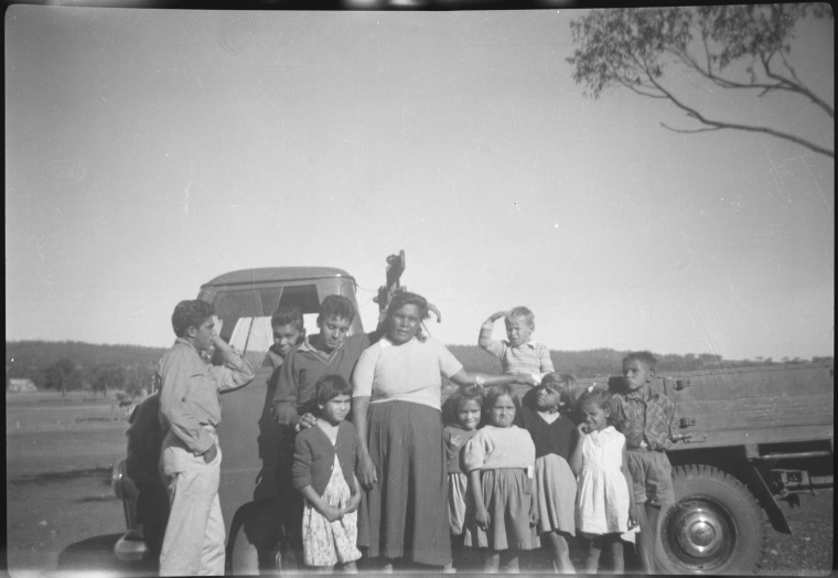 Aboriginal families in Goomalling : - JPG 72.2 KB