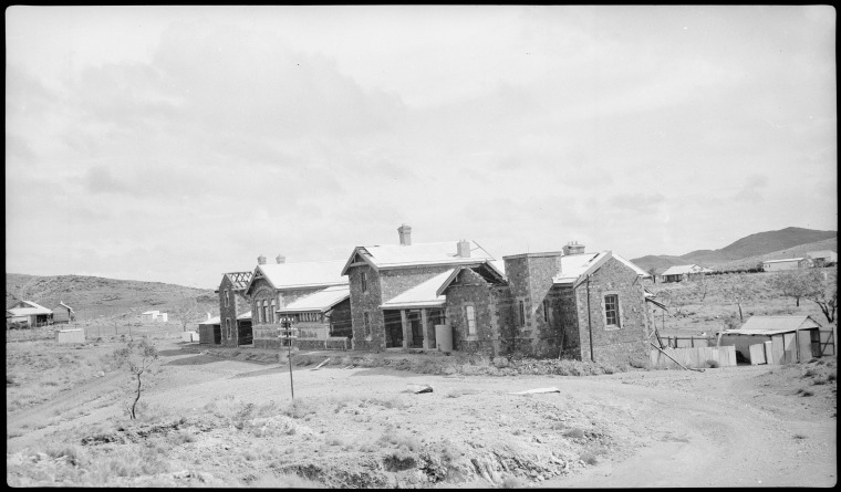 Aftermath of a cyclone at Marble Bar, Western Australia. - JPG 80.8 KB