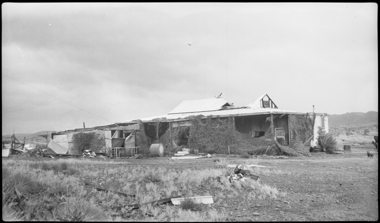 Aftermath of a cyclone at Marble Bar, Western Australia. - JPG 83.5 KB