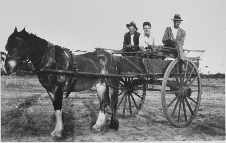 Lisle Cook, F.H. Broomhall and Lance Shields with Priscilla 'Prissy' at ...