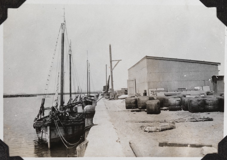 Cossack jetty. - JPG 93.7 KB