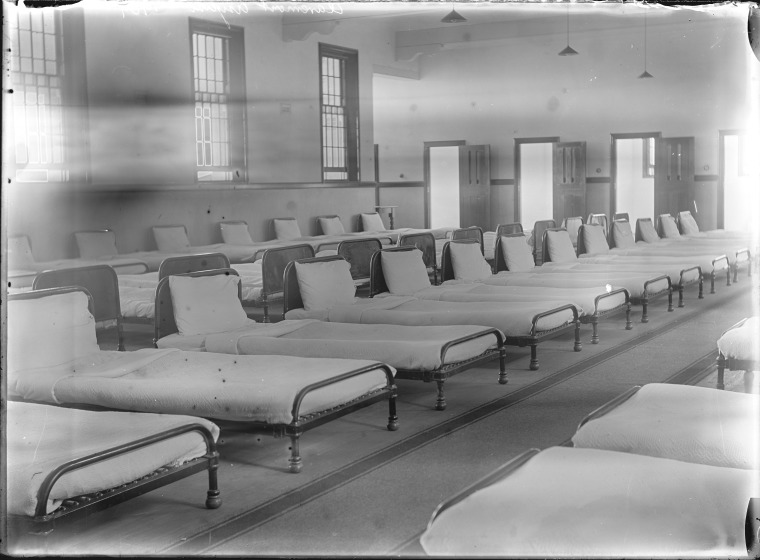 Interior of Claremont Asylum for the Insane, 22 August 1909. - JPG 82.2 KB