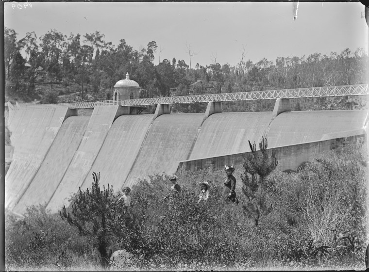 Edith Stevens with her children and mother at Mundaring Weir, Wednesday ...