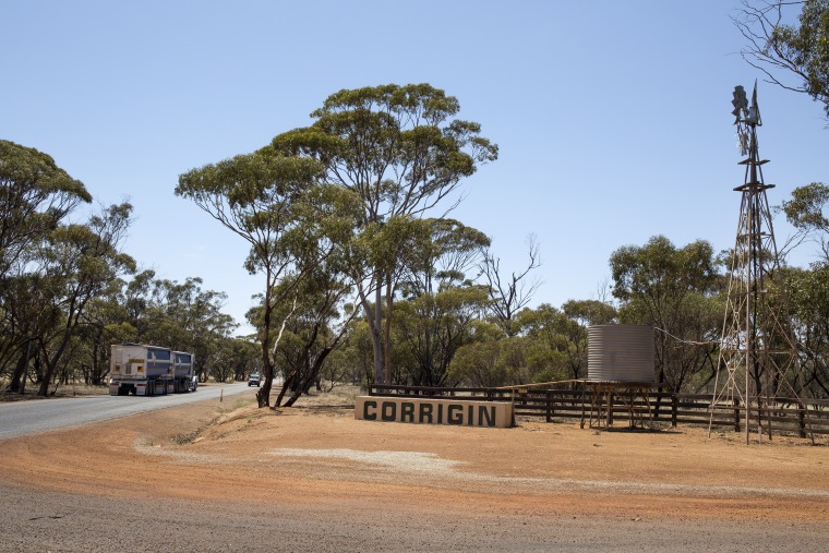 Corrigin, 28 November 2015. - JPG 138.7 KB