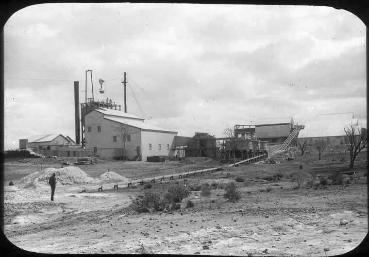 Bayley's United Gold Mine, Coolgardie. - JPG 110.7 KB