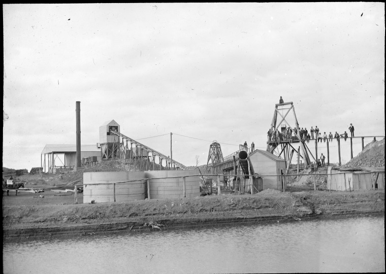 King Solomon Gold Mine, Bonnie Vale, near Coolgardie. - JPG 97.7 KB
