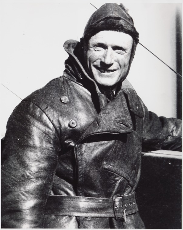 Horrie Miller in his flying jacket and helmet. - JPG 119.5 KB