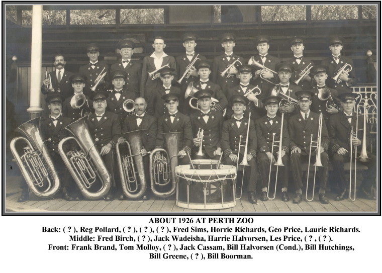 The City of Perth Band at Perth Zoo. - JPG 129.1 KB
