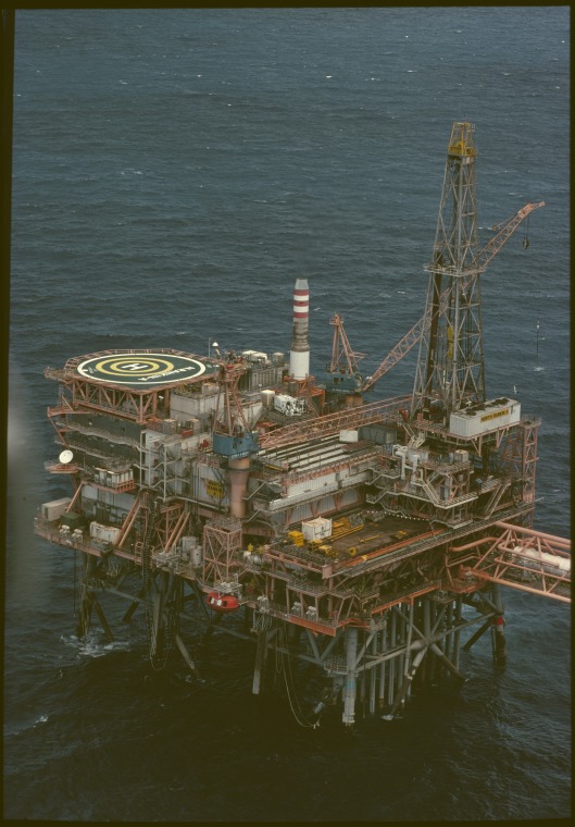 Aerial photographs of the North Rankin 'A' platform on the North West ...