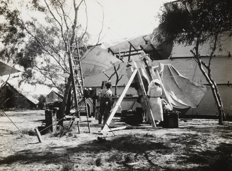 Lick Observatory's Floyd camera, 1922 Wallal Solar Eclipse Expedition ...