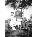 Grandad William Painter with Kathleen and Preston Walker and their sons ...