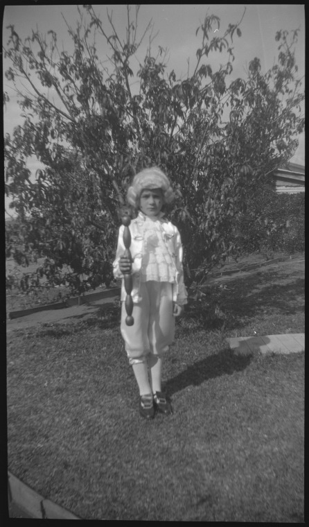Miss Mavis White is crowned Queen in Mukinbudin as part of the ...