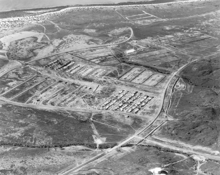 Aerial photographs of the town of Karratha. - JPG 186.3 KB