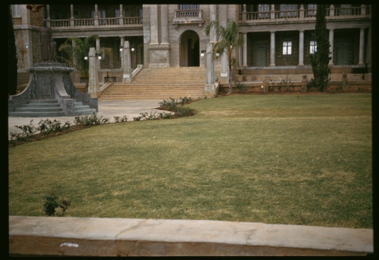 Brother Keaney's grave and memorial at Bindoon. - JPG 107.2 KB