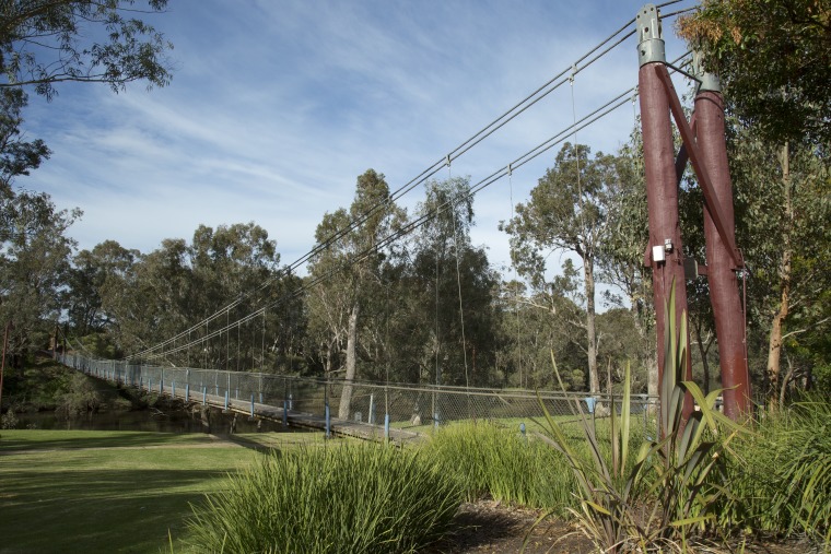 Pinjarra Suspension Bridge, 30 June 2017. - JPG 159.1 KB