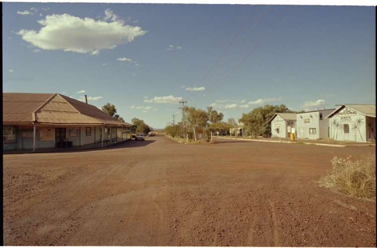 Third Avenue, Wittenoom. - JPG 98.0 KB
