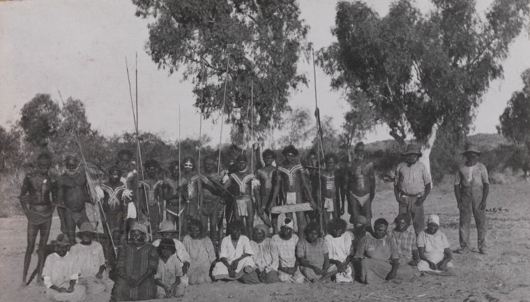 Aboriginal people at Nullagine. - JPG 111.4 KB