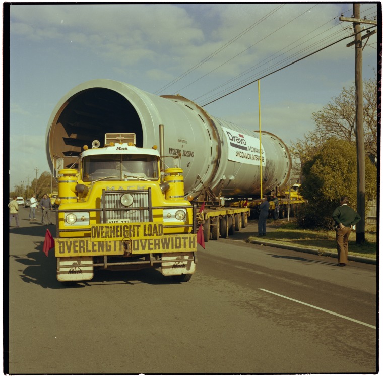 Mining equipment manufactured by Vickers Hoskins for engineering ...