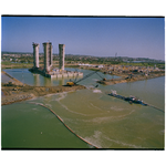 Removing the bund wall separating the Wandoo B concrete gravity ...