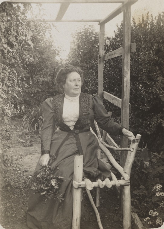 Mr and Mrs Thomson, Outtrim, Victoria. - JPG 122.5 KB