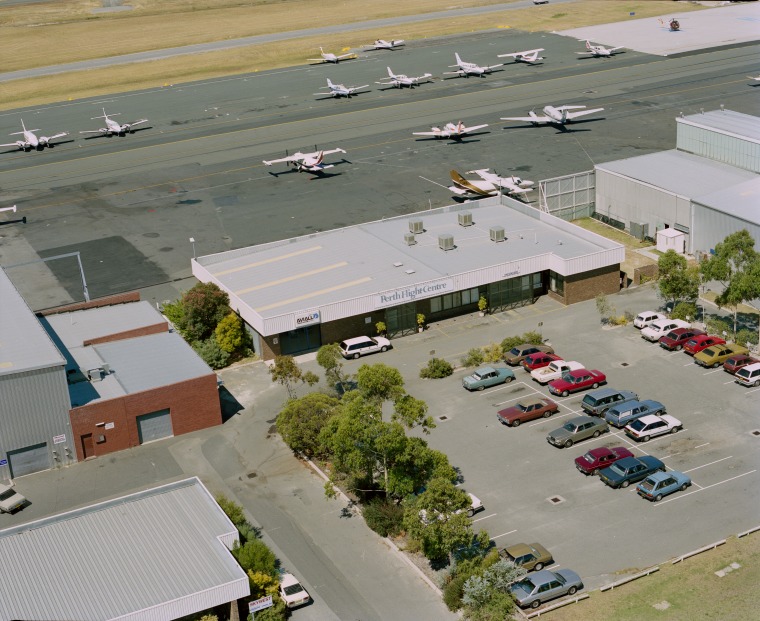 Aviall Australia Ltd offices and warehouse at the Perth Flight Centre ...