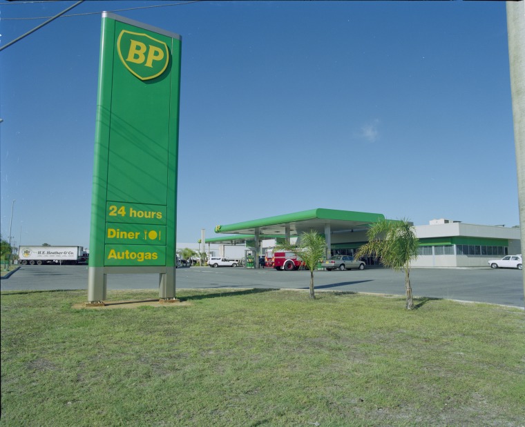 BP Kewdale service station, 23 Kewdale Road, Kewdale, 30 March 1993 ...