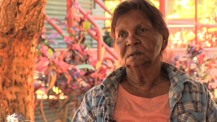 First school at Middle Beach : One Arm Point (Ardyooloon) - MP4 109.6 MB