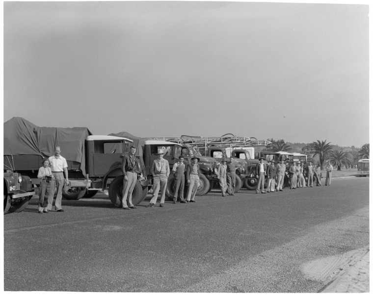 Convoy of equipment to Western Australian Petroleum Pty Ltd operations ...