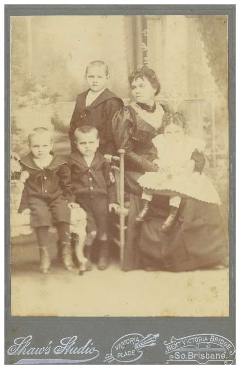 Alfred Gordon Dempsey collection of photographs. - JPG 97.4 KB