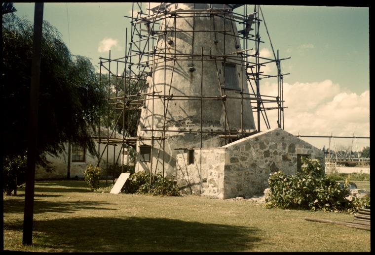 Old Mill, South Perth, Western Australia. - JPG 134.5 KB