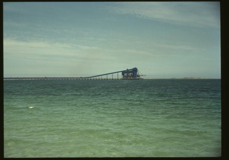 Co-Operative Bulk Handling grain terminal and jetty on Cockburn Sound ...