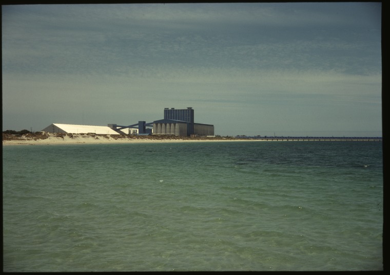 Co-Operative Bulk Handling grain terminal and jetty on Cockburn Sound ...