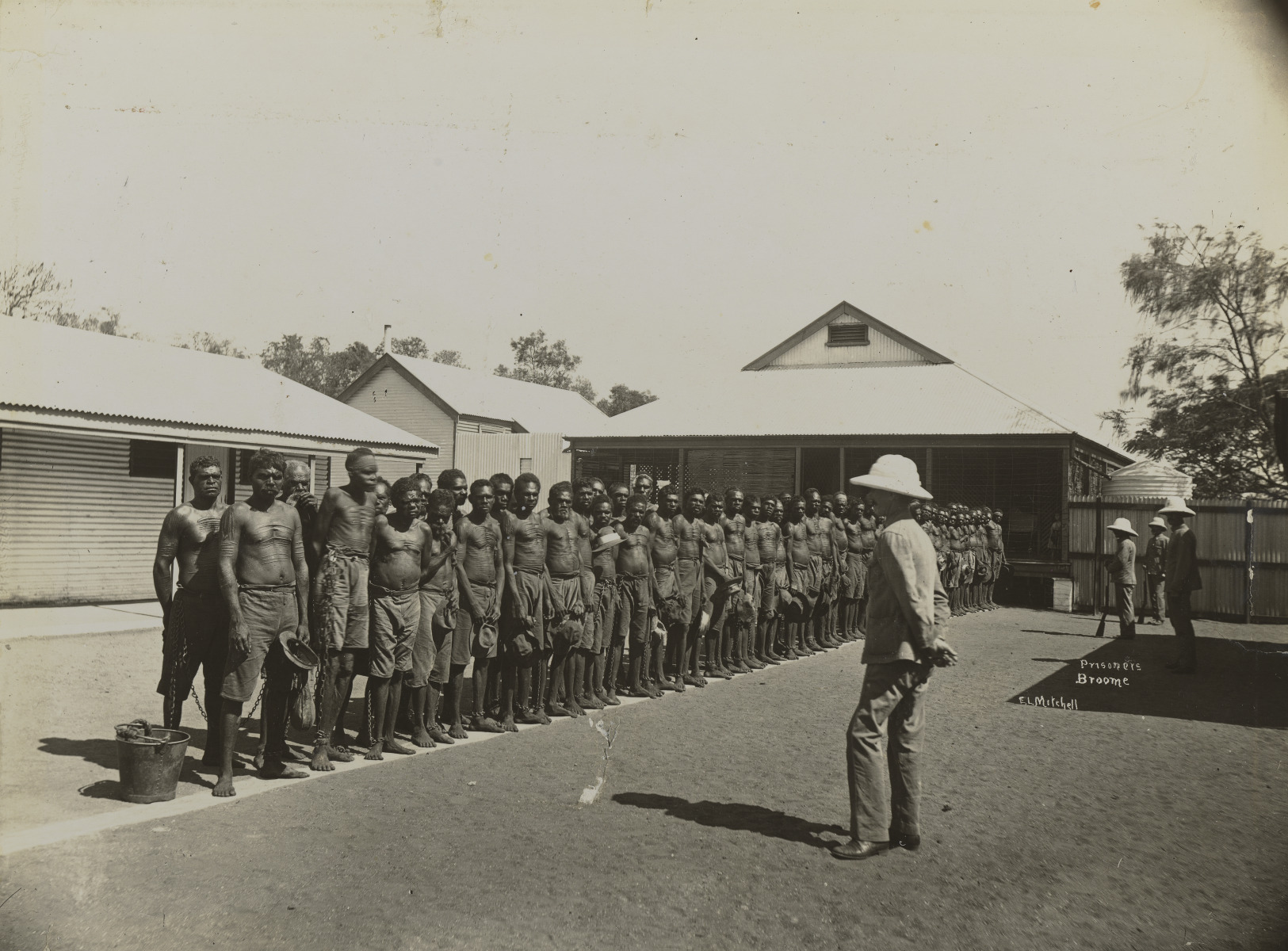 Aboriginal prisoners at Broome Gaol. - JPG 468.2 KB