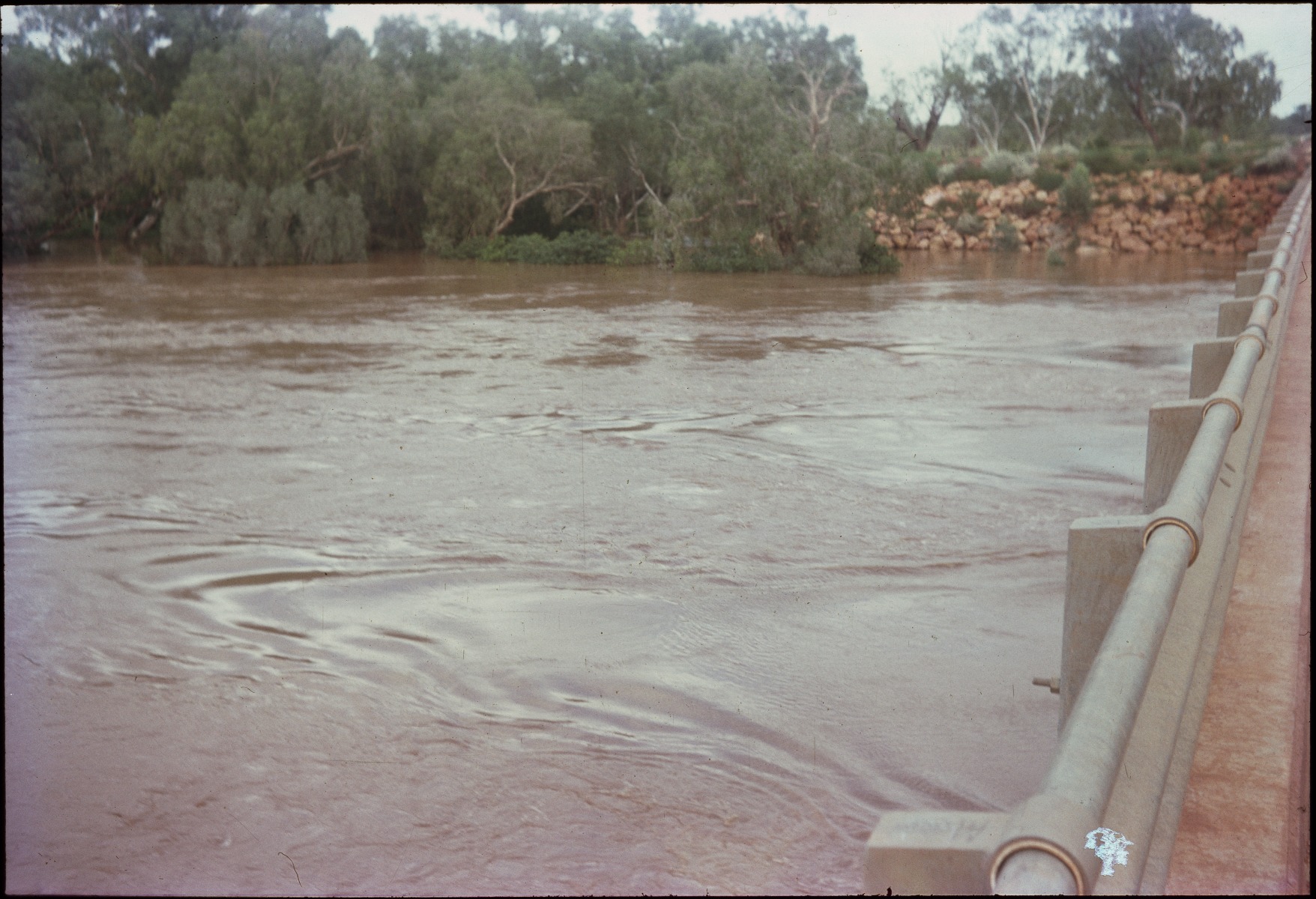 Fitzroy River and the Fitzroy Crossing Bridge, Kimberley, Western ...