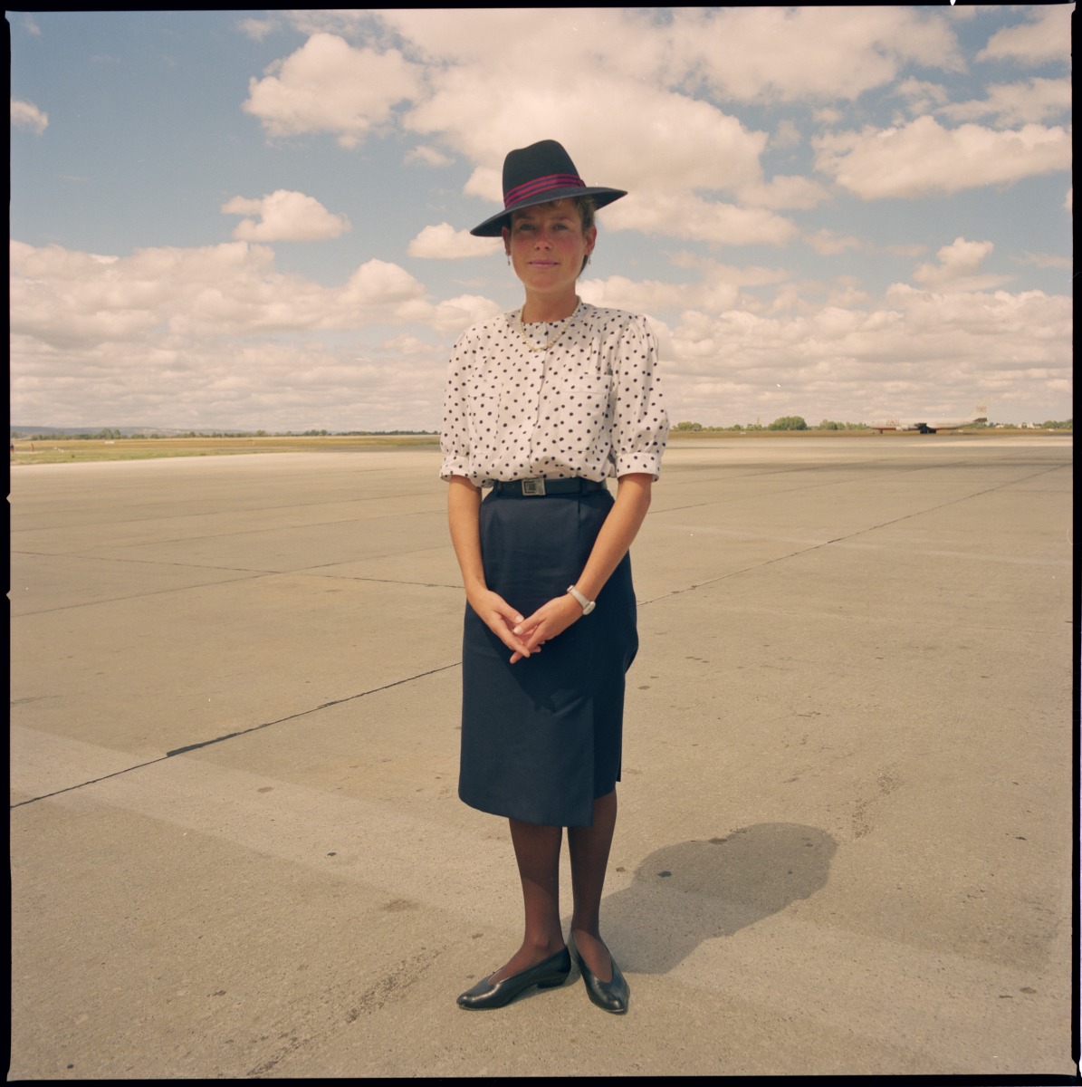 Ansett Australia Airbus A302-211 aircraft, Gates 16 & 17, the lounge ...