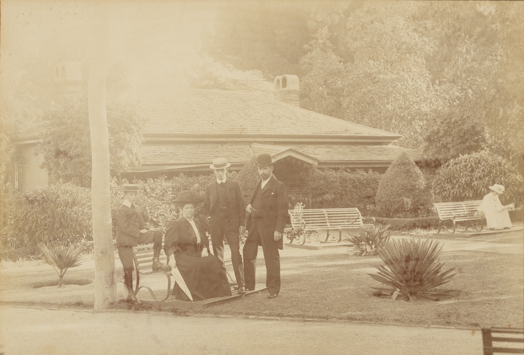 Daniel Feakes and family outside their cottage in the Government ...