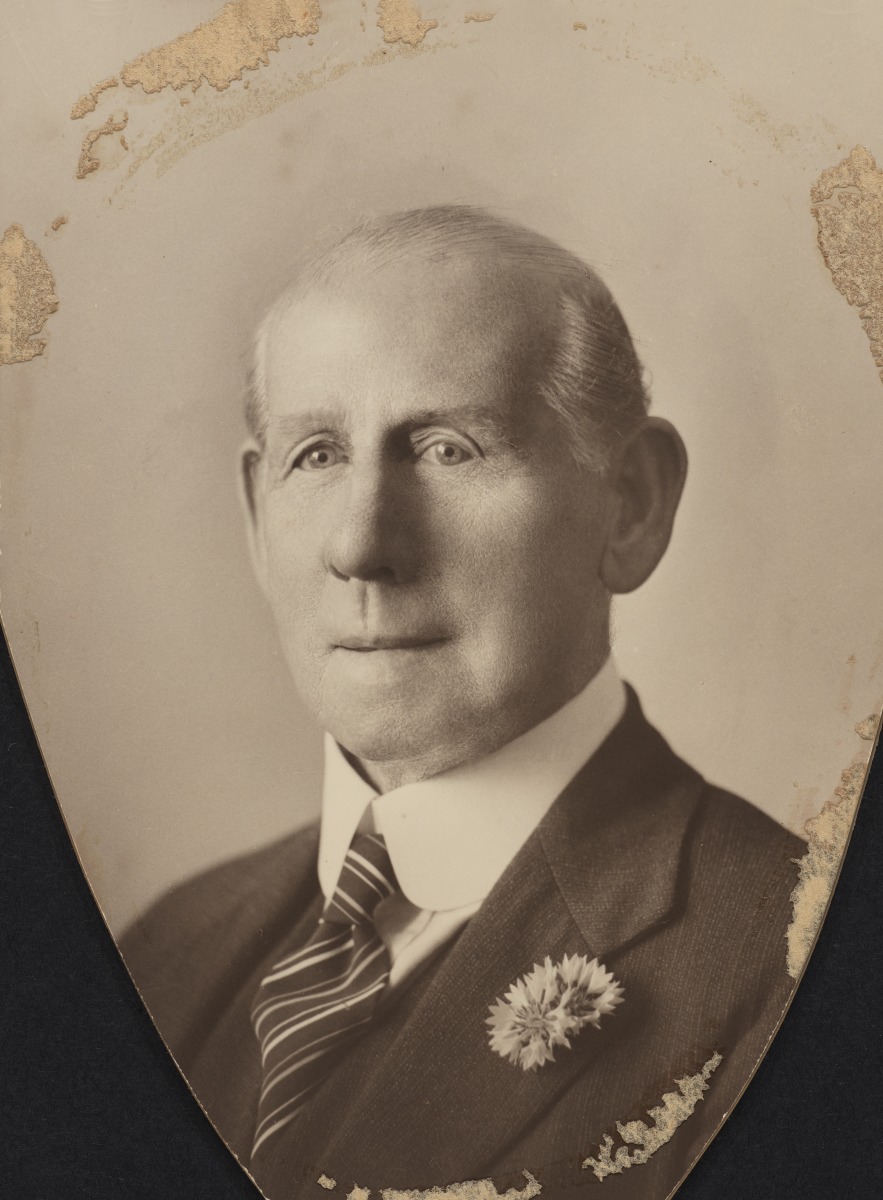 J.B. Farr. - JPG 195.3 KB